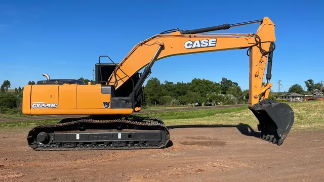 Escavadeira hidraulica Case Cx220c Ano 2016 com 13.600 horas - Minnera - Equipamentos