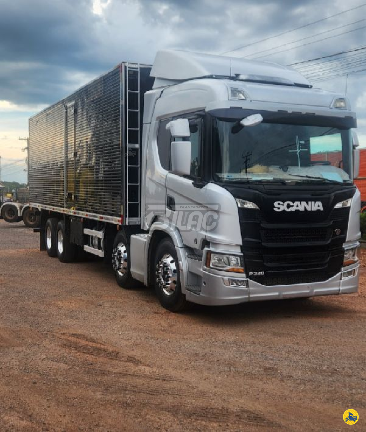 CAMINHÃO SCANIA P320 2020/2020 - Minnera - Equipamentos