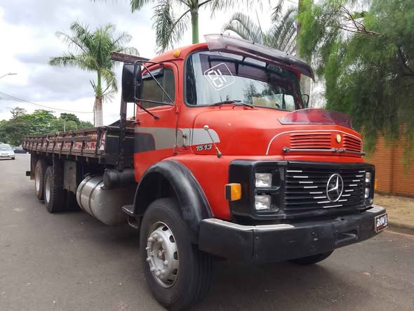 Mercedes Benz 1513 - Minnera - Equipamentos